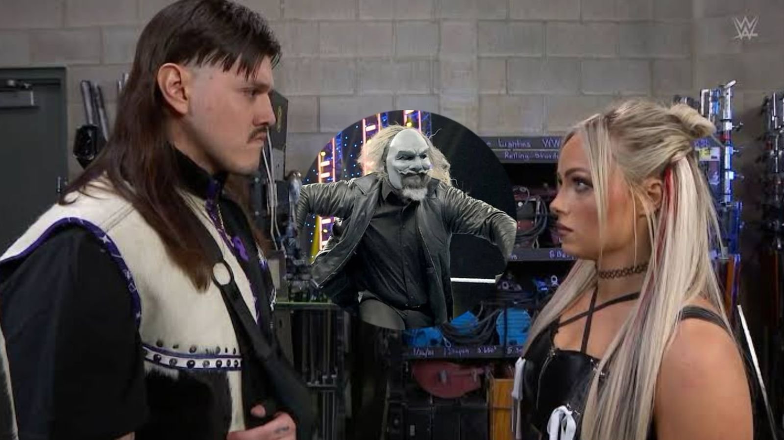 2 ways WWE can book Liv Morgan's romantic storyline with Dominik Mysterio 2 ways WWE can book Liv Morgan's romantic storyline with Dominik Mysterio